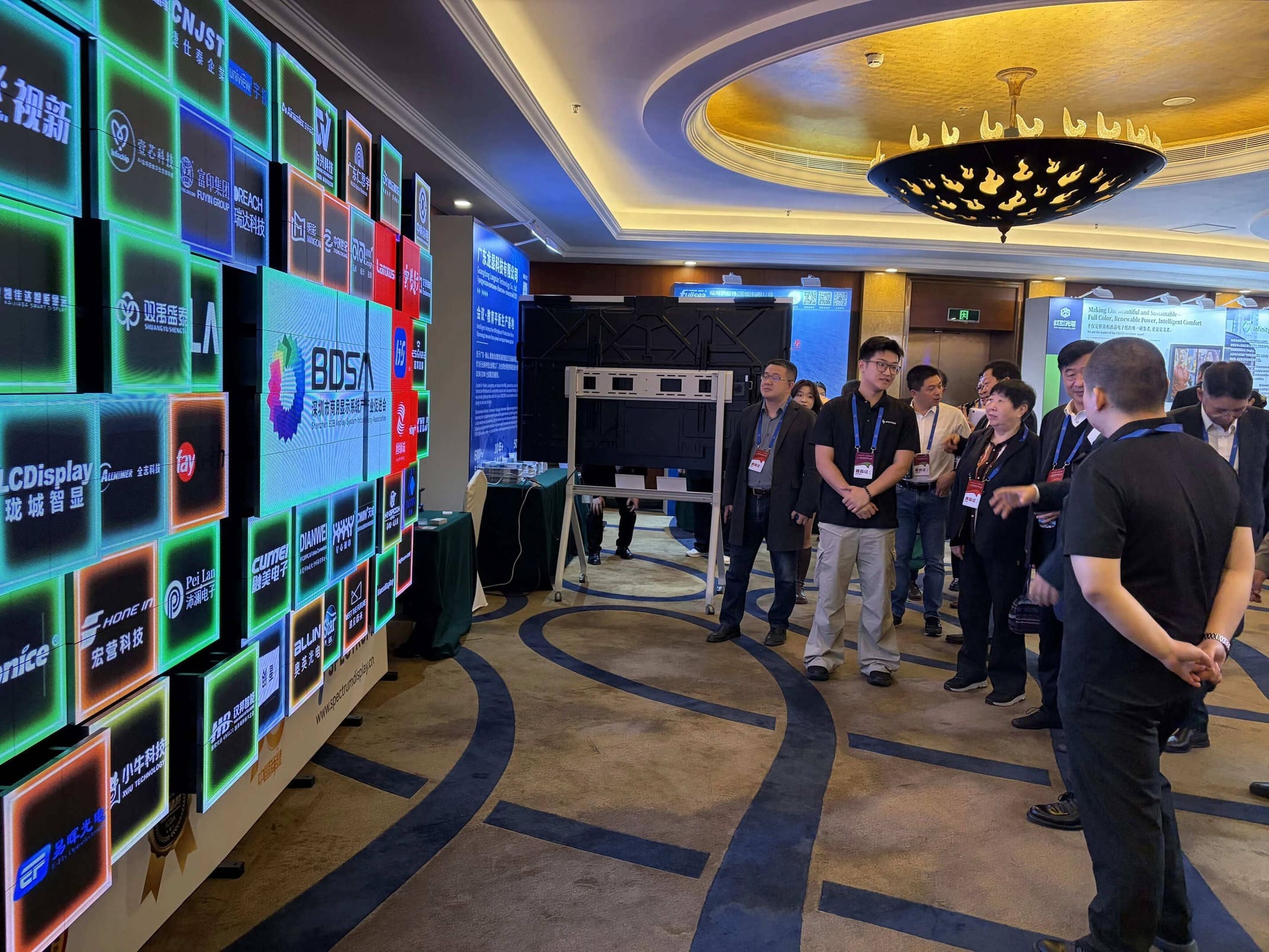 2 | Spectrum Display – 3D Kinetic Screen & Commercial LED Screen Solutions